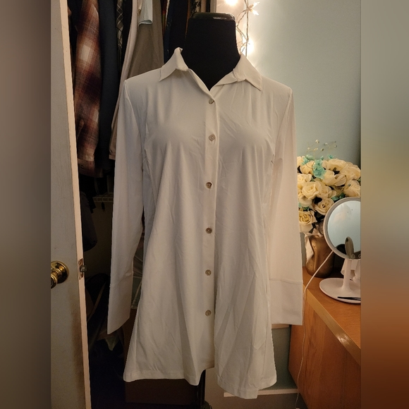 MarlaWynne | Tops | Marla Wynne White Button Up Pleated Blouse | Poshmark